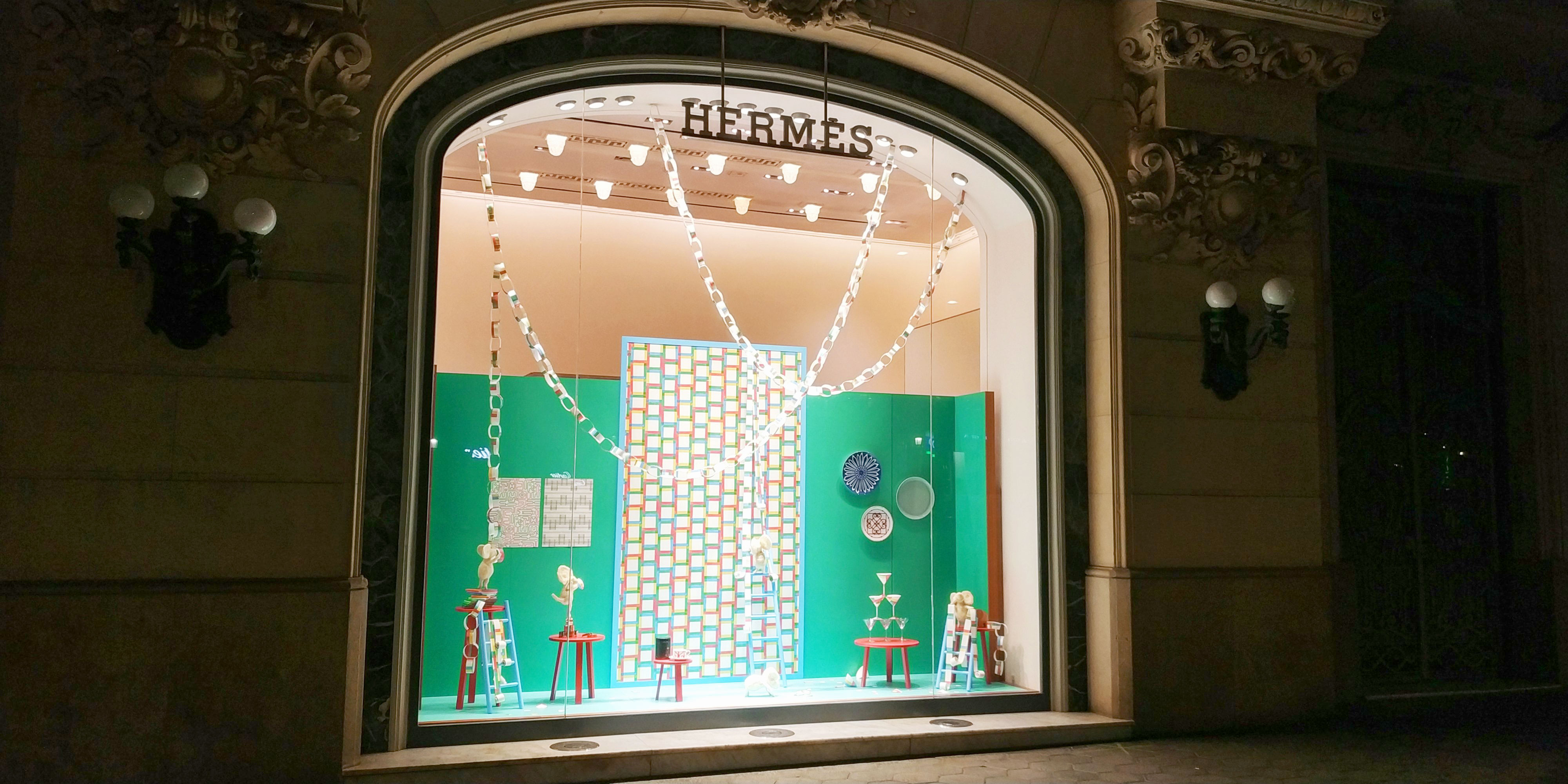 Escaparates de Navidad de Hermès Spain by INSTORELuxury Retail