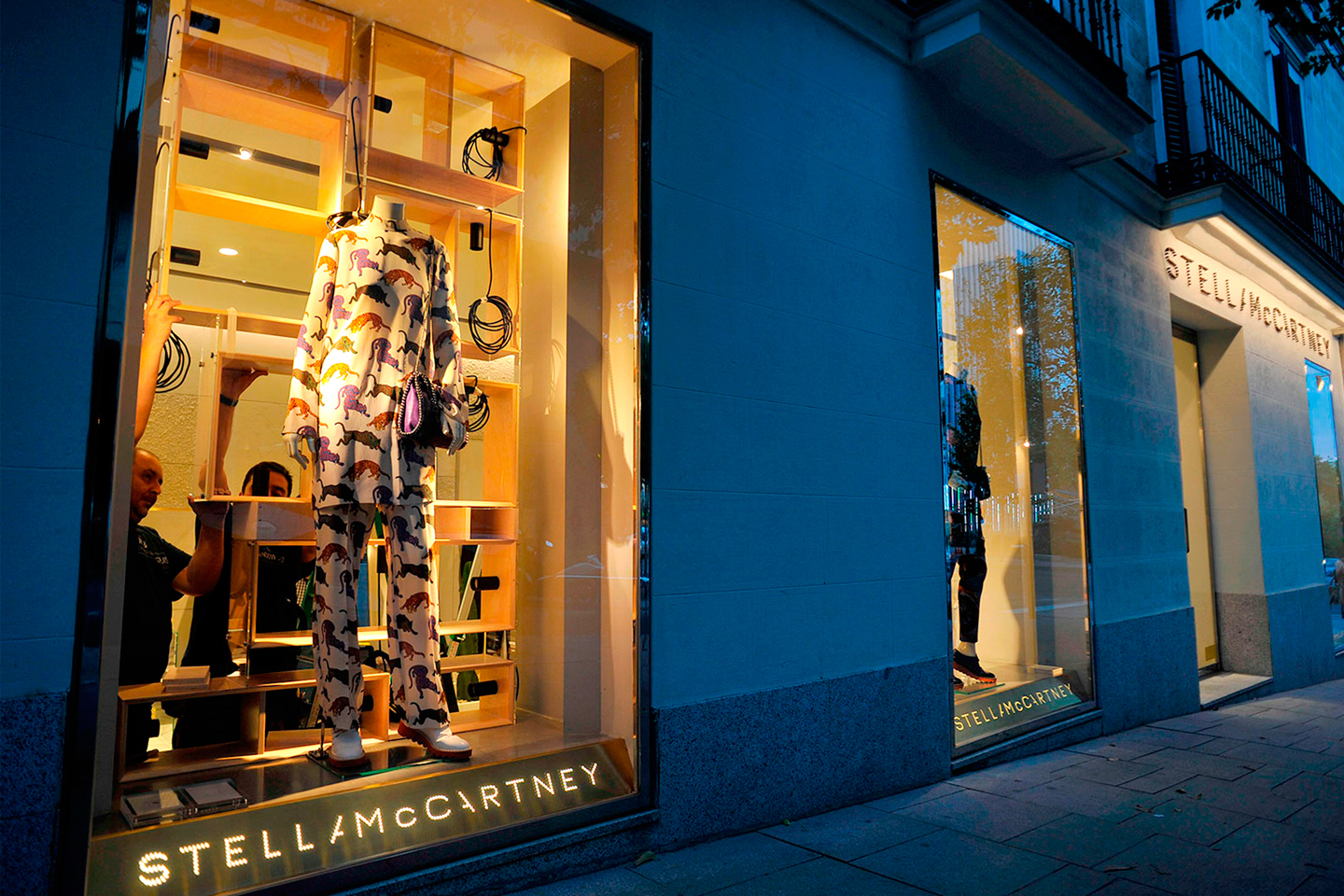 Escaparates de Stella McCartney en España by INSTORELuxury Retail