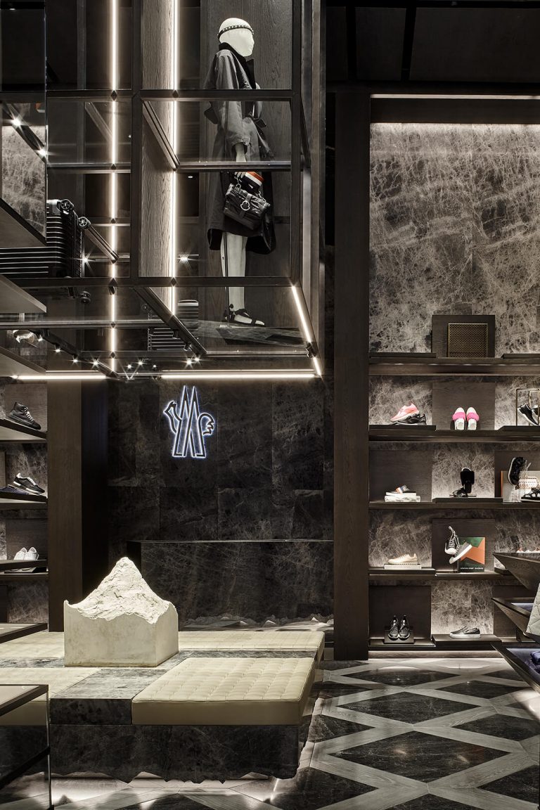 Moncler DubaiLuxury Retail