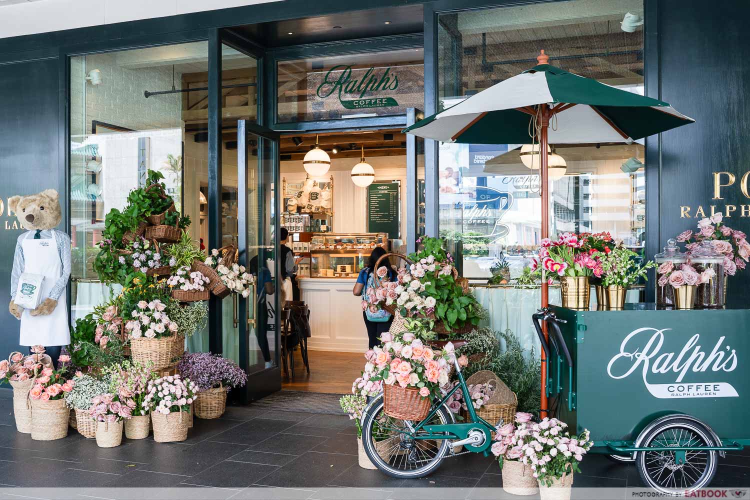 Ralph's Coffee Café en Orchard RoadLuxury Retail